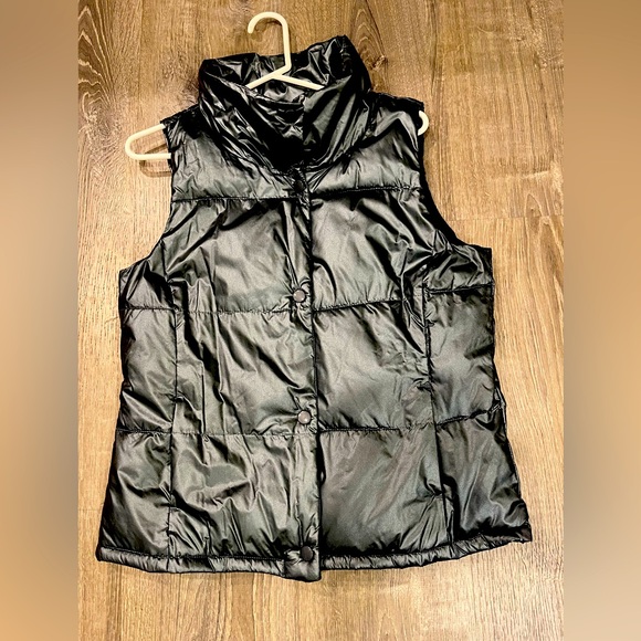 Old Navy | Jackets & Coats | Old Navy Ladies New Silver Puffer Vest Sz ...